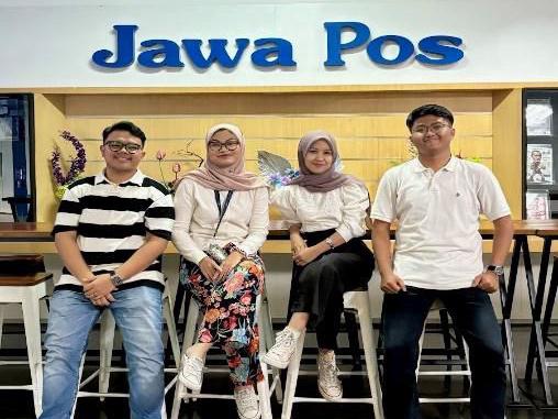 Tiga Mahasiswa UNESA Terjun ke Industri Televisi Lewat Program Magang di Jawa Pos TV
